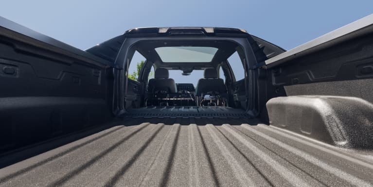 Chevrolet Silverado EV vs. Tesla Cybertruck | Sam Leman Chevrolet Of ...