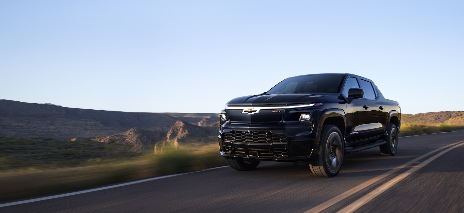 Chevrolet Silverado EV vs. Tesla Cybertruck | ESTERO BAY CHEVROLET