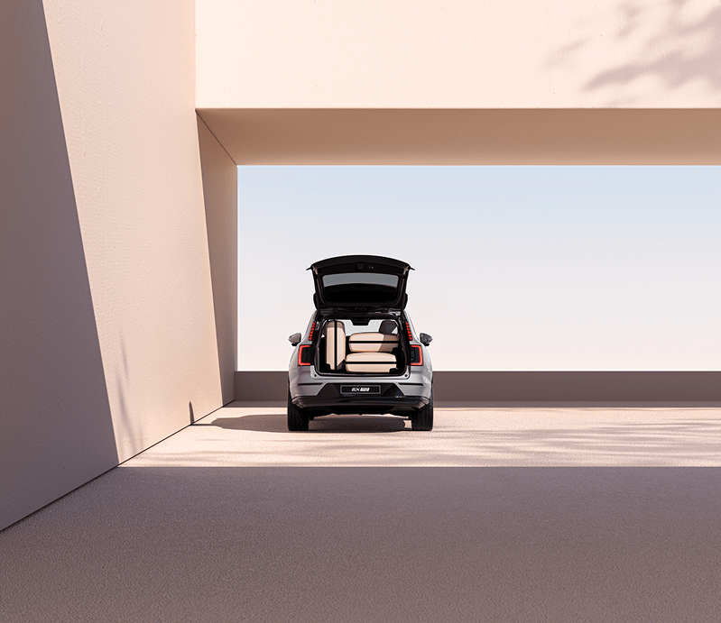 Volvo EX90 | Volvo Cars Edinburg